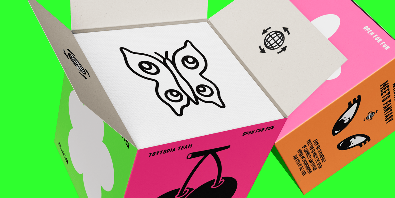 Free Box 3D mockup. Create presentations using Online Mockup Generator.